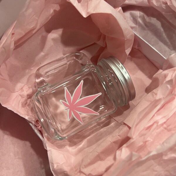 Beetlejuice Keychain | Betelgeuse | Beetlejuice 2 | Gift for Friend - Etsy