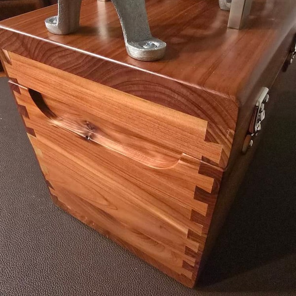 Cedar Elite Shoe Shine Box - Etsy