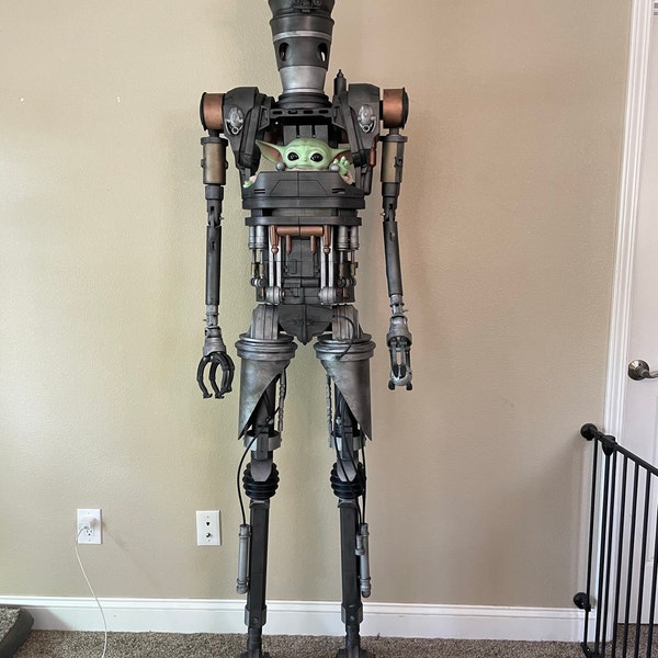 Spacebobs Nurse-assassin Droid Inspired Head Display and Thermal ...