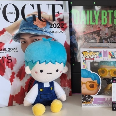 BTS Keychain & Sticker Pack Hobicore Jungkook Jin Mang Dynamite Spotify ...