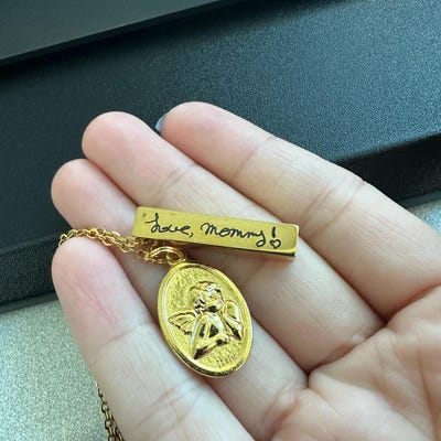 Paw Print Urn for Pet Ashes, Actual Dog Paw Print Memorial Padlock ...