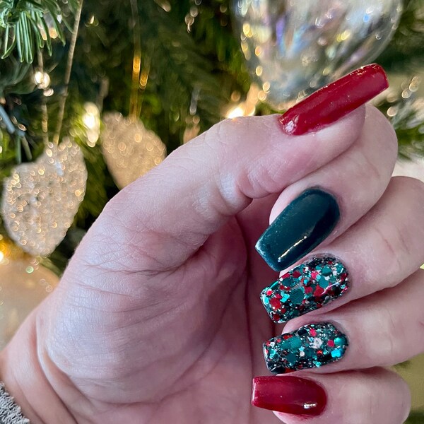 Mistletoe Kisses- Dip Powder, Dip Powder for Nails, Acrylic, Holiday ...