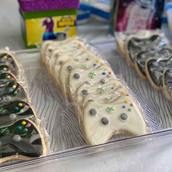 REMOTE control cookies x12 xbox game or ps4 inspired VIDEOGAME themed ...