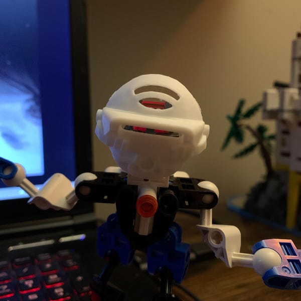 G1 Bionicle Kanohi Mask of Scavenging Vultraz's Mask. (translucent Blue ...