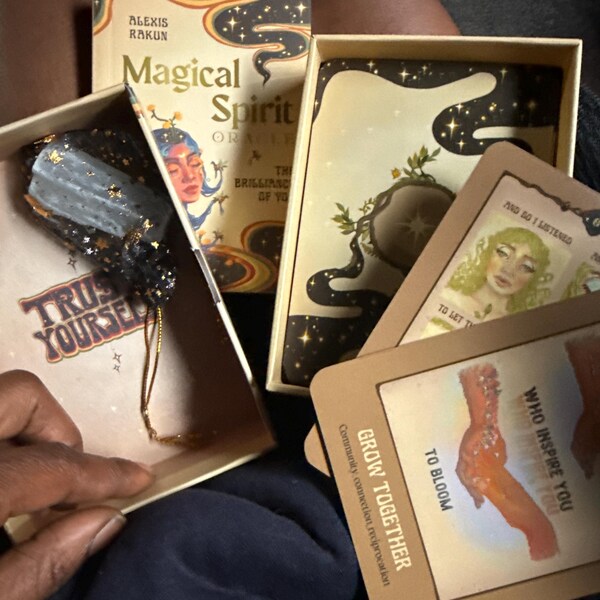 Botanical Tarot Deck and Guidebook by Sow the Magic, Nature Tarot ...