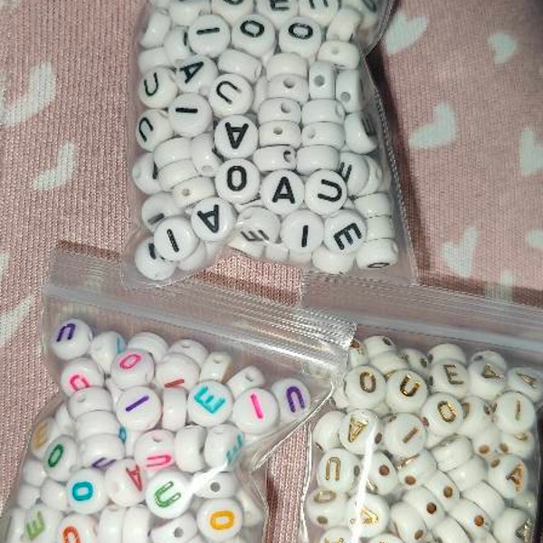 100pcs White Letter Beads, Bright Acrylic ABC Letter Name Bead Kit ...