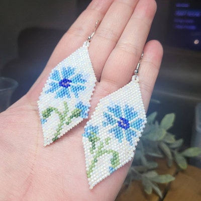 Beaded CROCUS Earrings as Brick Stitch Seed Bead Pattern - Etsy