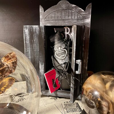 Handmade Wooden Gallows Hand Painted, Hangmans Noose 1:16 Scale, Creepy ...