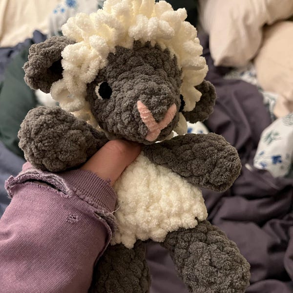 Lenni the Lamb Crochet Pattern | No Sew Low Sew Crochet Amigurumi ...