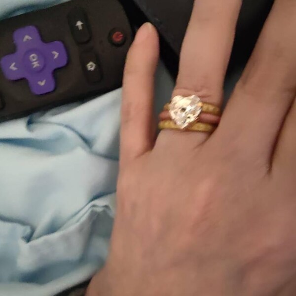 Silicone Rings for Women, Silicone Ring With Crystal, Olive Silicone ...