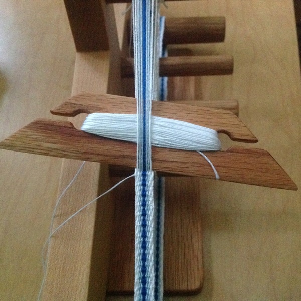 4.5 Inch Beveled Inkle Weaving Shuttle - Handcrafted From Red Oak - Etsy