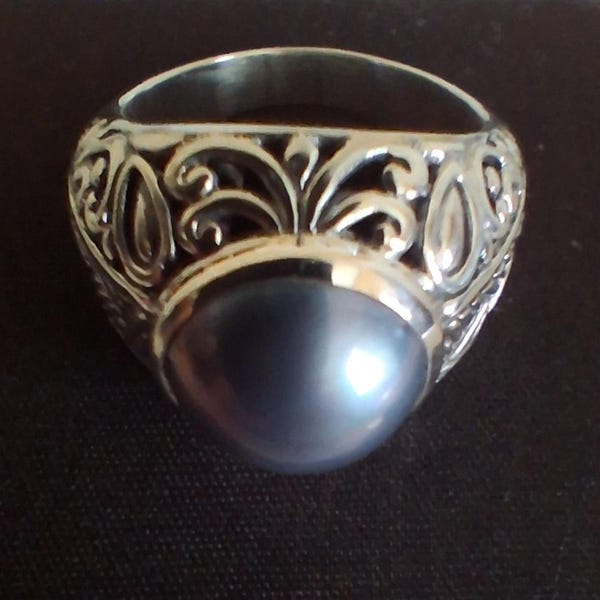 Beautiful Silver Daisy Flower Ring With Genuine Round White Topaz ...