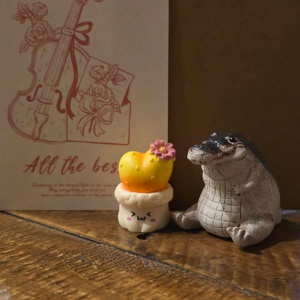 Cute Clay Alligator Sculpture: Adorable Crocodile Figurine for Tea ...