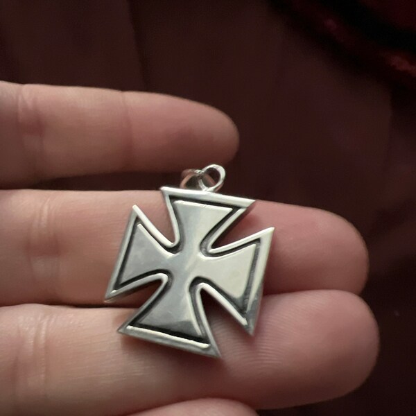 Solid 925 Sterling Silver Croix Pattee (patty) Iron Cross Pendant ...