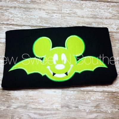 Halloween Mickey Mouse Vampire Bat Bat Digital Embroidery Machine ...