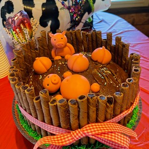 Fondant Pigs Cake Toppers Fondant Pig in Mud Fondant Pig Farm Party ...