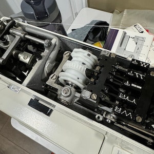 Alphasew Sewing Machine Motor With Electronic Control .9 Amp K-bracket ...