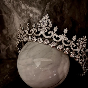 The Habsburg Peridot Tiara Royal Replica Silver Bridal Tiara - Etsy