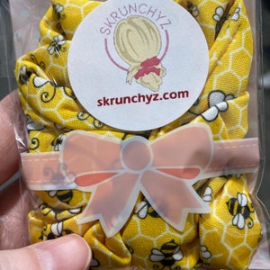 Black and White Checkerboard Pattern Scrunchie Hair Tie | Etsy