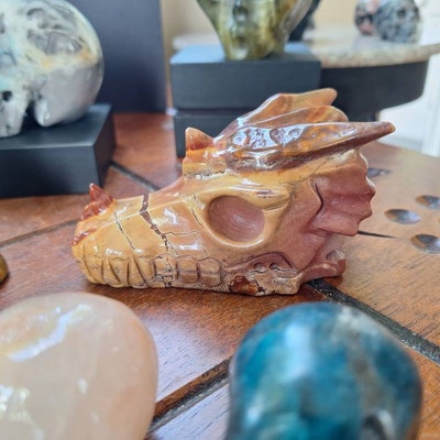 Skullis Crystal Skull, 5.1 Dream Chevron Amethyst Hand Carved Gemstone ...