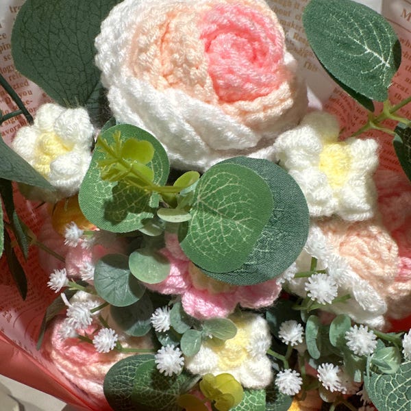 Handcrafted Knitted Pink Rose Bouquet, Perfect Gift, Home Decor - Etsy