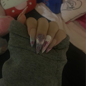 GUTS Tour Nails - Etsy