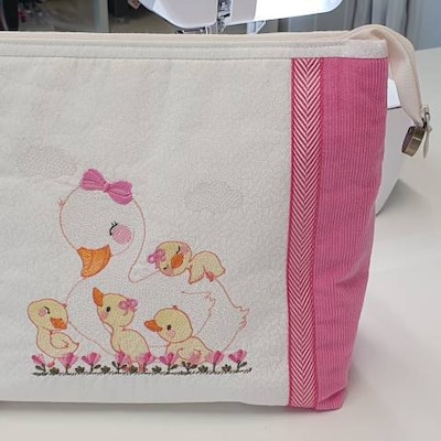 Mama Duck Embroidery Design Baby Girl Embroidery Designs Machine ...