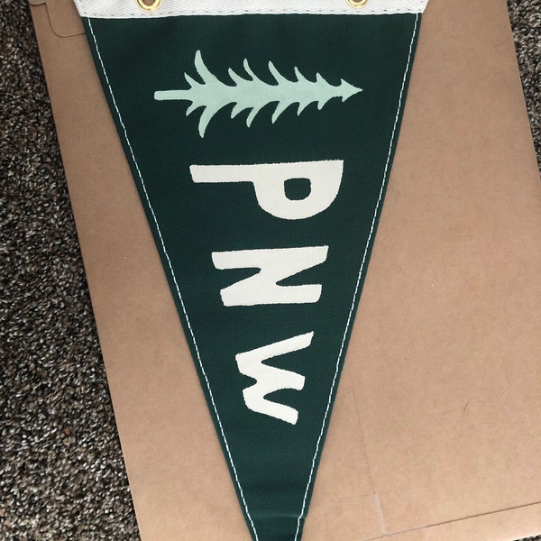 Pacific Northwest PNW Tree Vintage-inspired Canvas Pennant - Etsy
