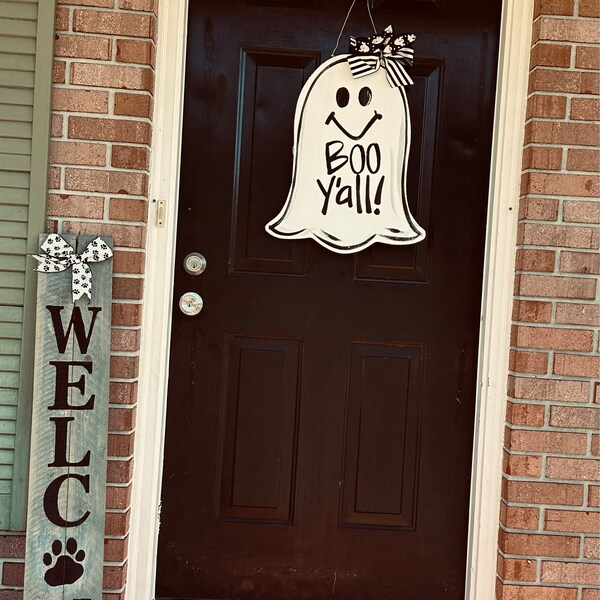 Ghost Halloween Door Hanger | Spooky Door Decor | Fall Door Hanger ...