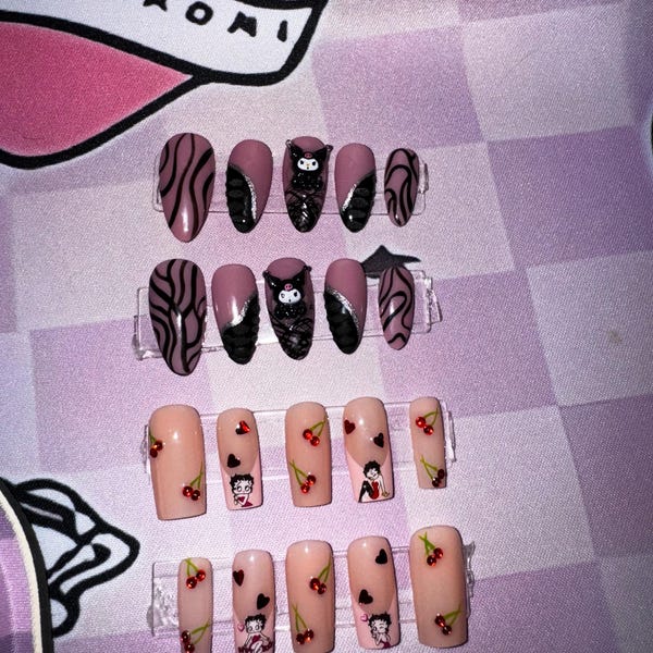 GUTS Tour Nails - Etsy