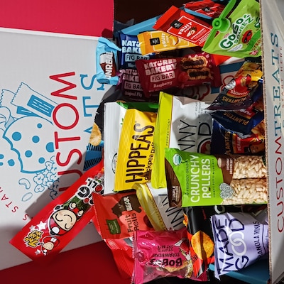 Ultimate International Snack Box 20 Count - Etsy