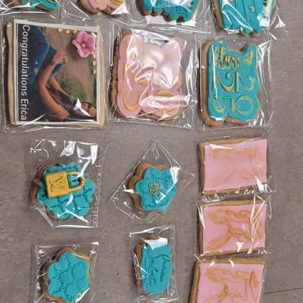 Girl Graduation Cookie Cutter and Stamp, Silhouette Cookie Cutter, Grad ...