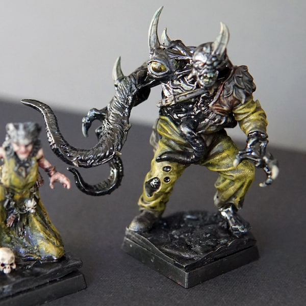 Leonin Monk Miniature- Leonin Fighter, Feline Brawler Mini for 5e ...