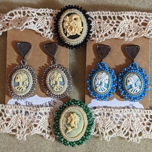 2 Goth Black on Blood Red Crow Raven Blackbird Black Bird - Etsy