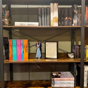 ACOTAR Book Nook Intricately Detailed Velaris Lightbox Rhysand and ...