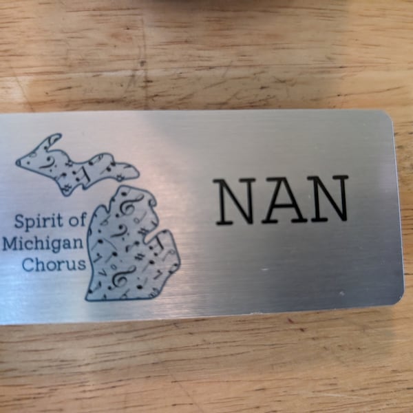 Metal Wearable Magnetic Name Tags for Business or Work - Brushed Gold ...