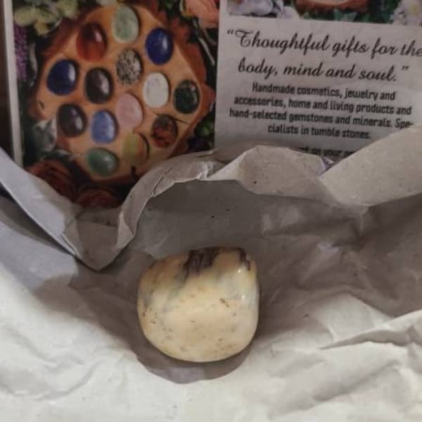 Red Calcite Crystal Tumbled Stone Polished Gemstone / Detox Stimulating ...