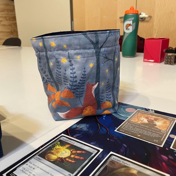 Hello Bees / Reversible Collapsible Dice Tray / Bees / Critters ...