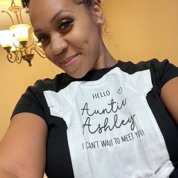 Hello Auntie GIFT BOX Baby Announcement Onesie® Bodysuit a Memorable ...