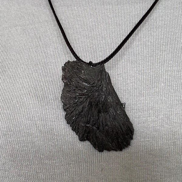 Elite Shungite Stone - Noble Shungite - Raw Shungite Stone - Healing ...