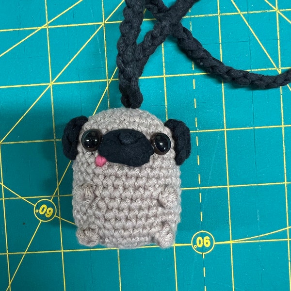 Crochet Black Pug Keychain nibbler - Etsy
