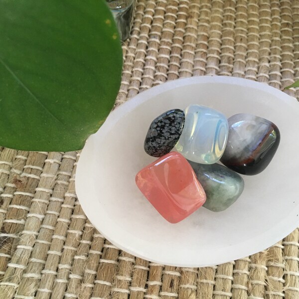 Earths Elements Hand Poured Soy Wax Crystal Infused Candles - Etsy