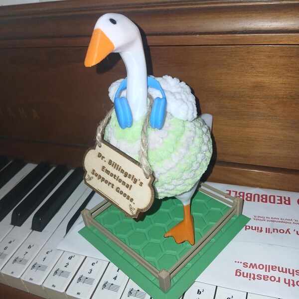 Crochet 7" Desk Goose Dress Pattern | Desk Goose Pattern | 7" Goose ...