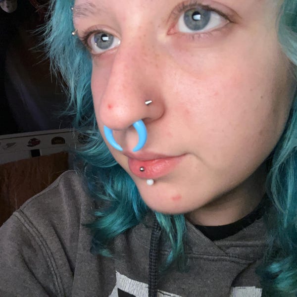 2 PCS Acrylic Crescent Septum Pincher/ear Gauges Tapers/tapered Buffalo ...
