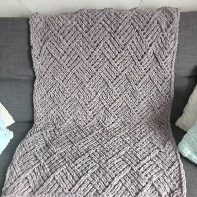 Blanket Pattern Download // PATTERN: Herringbone Throw Blanket // Loop ...