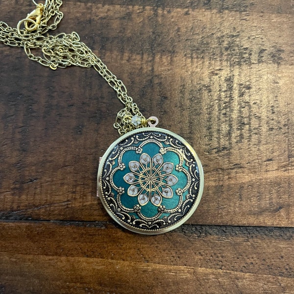 Photo Locket-gift for Women | Valentines Day Gift for Her| Locket ...