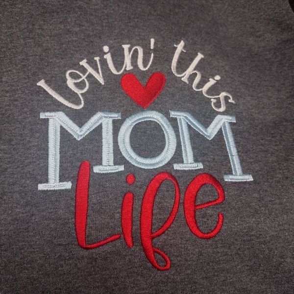 Lovin' This Mom Life Embroidery Design - 4x4 5x7 6x10 8x8 Sizes ...