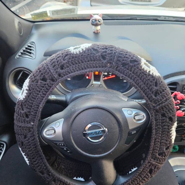 Black Glow-in-the-dark Skull Steering Wheel Cover (custom Colors Upon ...