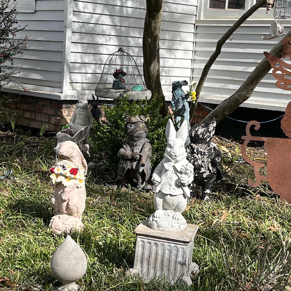 17” Large Peter Rabbit Garden Statue - Outdoor Concrete Bunny Figurine ...