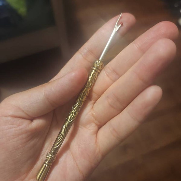 Metal Engraved Seam Ripper • Sewing Tool • Vintage Style Gift for ...